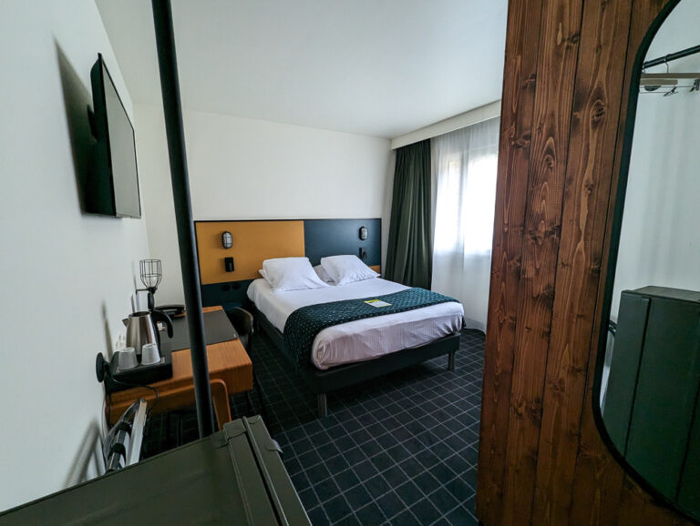 Day Trips to Dunkirk: Quick Guide + Easy 1-Day Dunkirk Itinerary